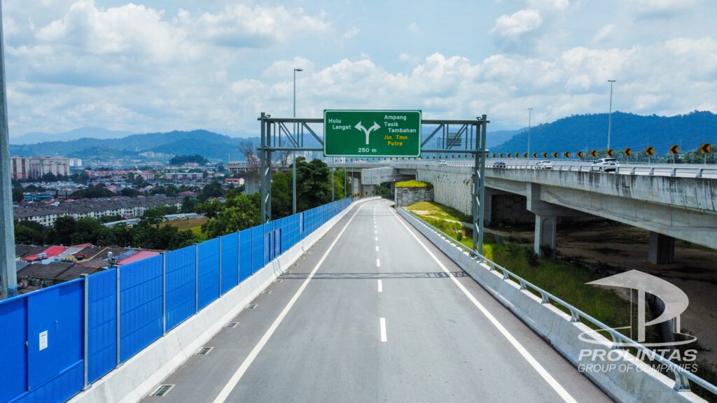 Papan Tanda Lebuhraya SUKE Ikut Piawaian yang diluluskan pihak berkuasa - PROLINTAS